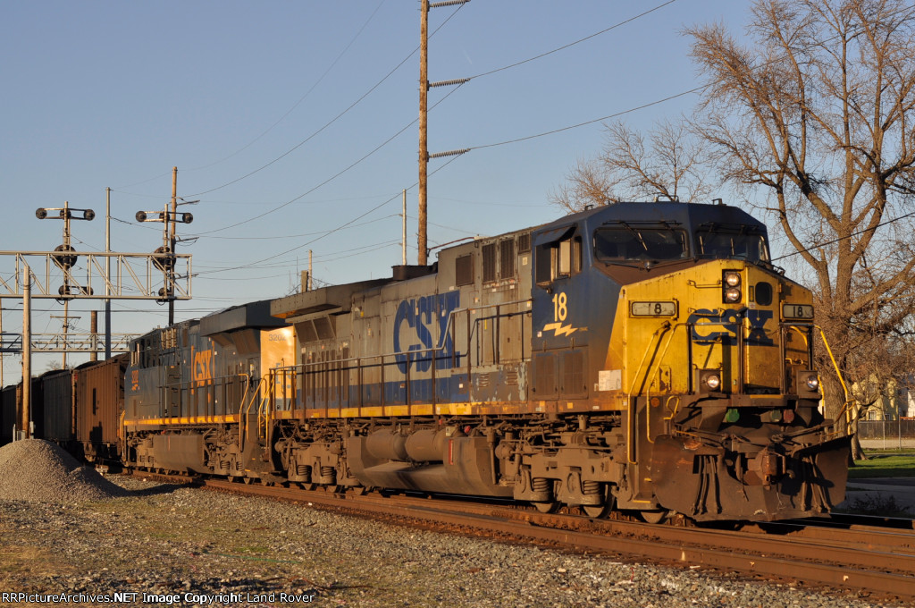 CSXT 18 On CSX U 700 Southbound
